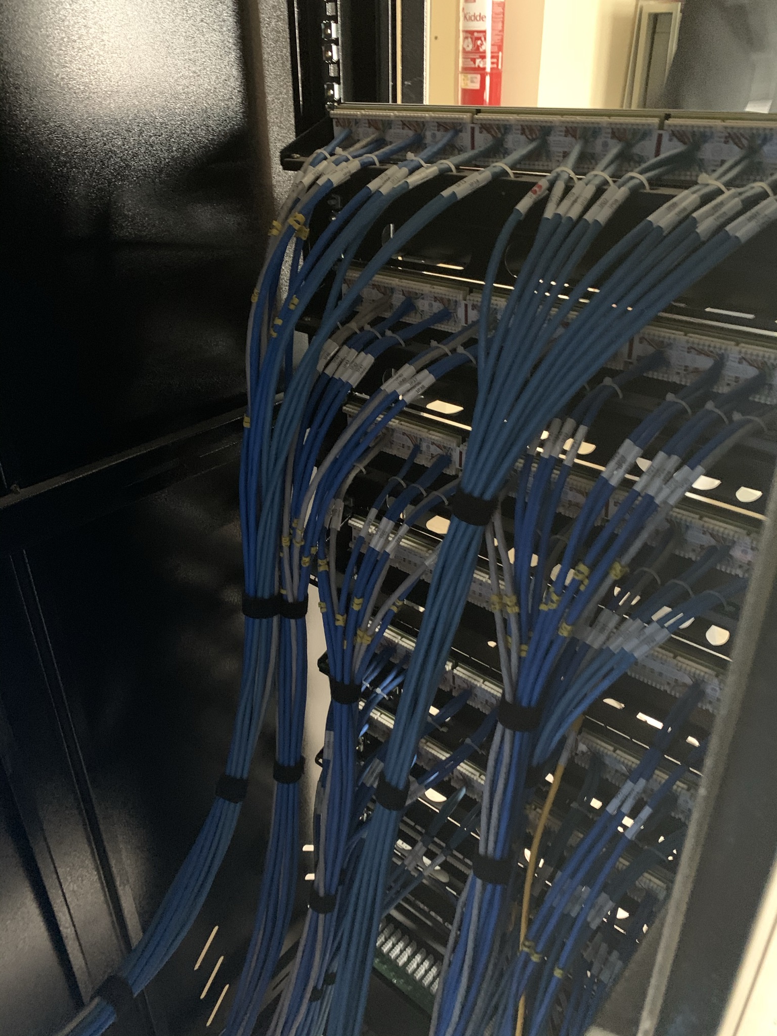 Canoinhas - 2021 - 02 - foto 09 - Rack de informática | Tribunal ...